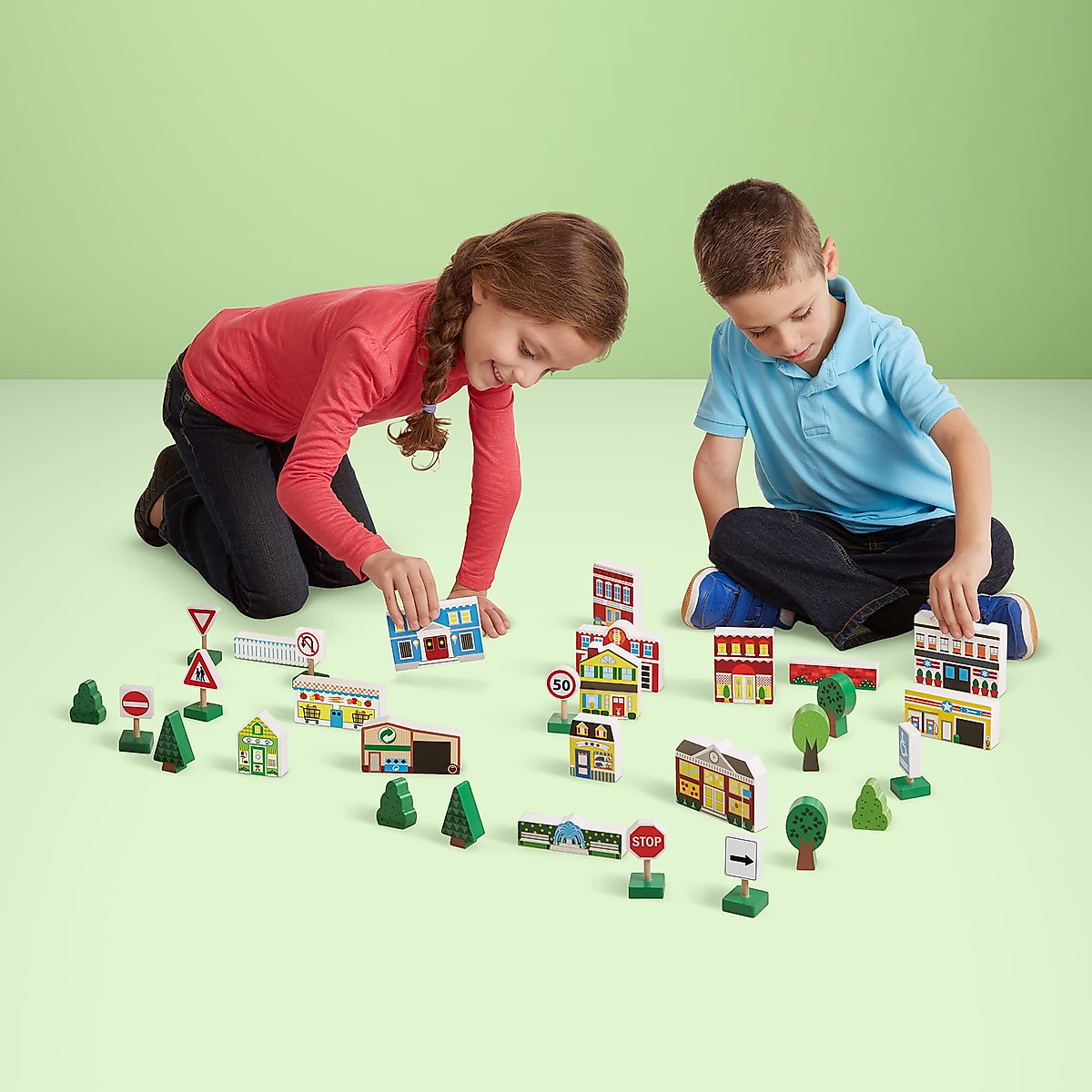 Melissa & Doug (FFP) - Pretend Play Wooden Town Play Set For Kids With Storage