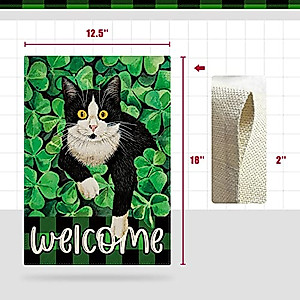 CMEGKE St. Patrick's Day Cat Garden Flag, St Patrick's Day Garden Flag, Green Shamrocks Cat Welcome Garden Flag Spring Summer Garden Flag Rustic Vertical Double Sided Burlap ST Patricks Day Holiday Party Farmhouse Yard Home Outside Decor 12.5 x 18 In
