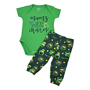 Unique Baby Boys 1st St Patricks Day Moms Lucky Charm Layette Set (18 Months)