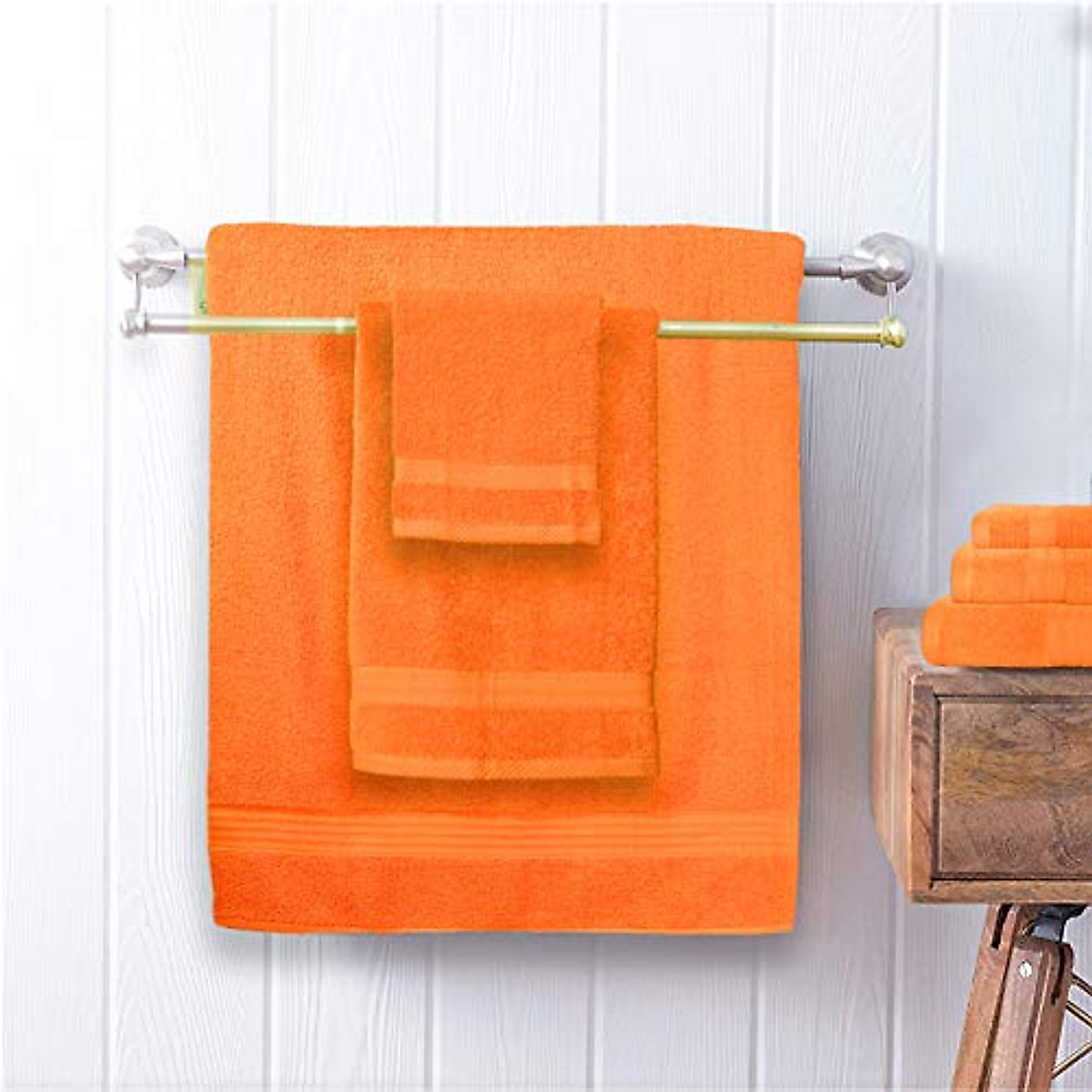 GLAMBURG Ultra Soft 8-Piece Towel Set - 100% Pure Ringspun Cotton, Contains 2 Oversized Bath Towels 27x54, 2 Hand Towels 16x28, 4 Wash Cloths 13x13 - Ideal for Everyday use, Hotel & Spa - Orange