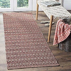 SAFAVIEH Montauk Collection Runner Rug - 2'3" x 8', Ivory & Red, Handmade Flat Weave Boho Farmhouse Cotton, Ideal for High Traffic Areas in Living Room, Bedroom (MTK341C)