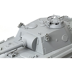 Dragon Models 1/35 Pz.Beob.Wg.V Ausf.D Early Production Military Vehicle Kit