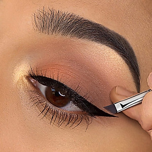 Eyeliner Brush Fine Angled - PRO Precision Gel Eye Liner Makeup Brush -Ultra Thin Slanted Flat Angle - Premium Cruelty Free Synthetic Bristles (E835)