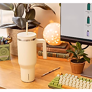 Hydrapeak Voyager 40 oz Tumbler with Handle and Straw Lid | Reusable Stainless Steel Water Bottle Travel Mug Cupholder Friendly | Insulated Cup (Black Leopard)