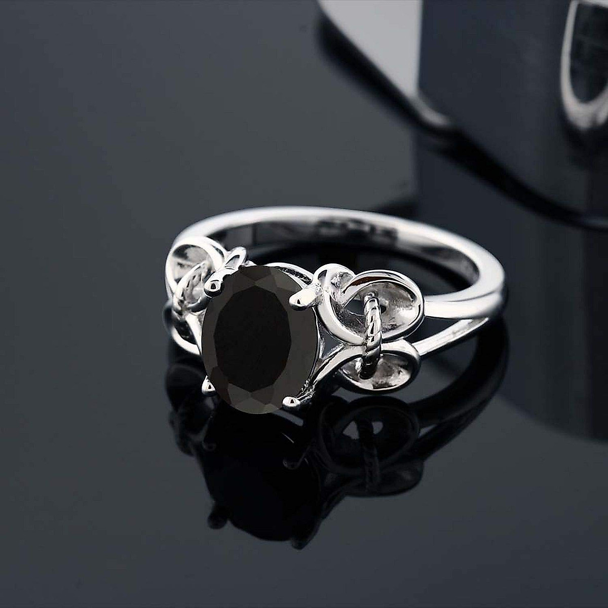 Gem Stone King 925 Sterling Silver Oval Gemstone Birthstone Engagement Ring | Oval 9X7MM | Wedding Anniversary Promise Ring For Women | Available in size 5, 6, 7, 8, 9