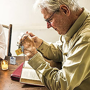 Prasacco 12 Pcs Bible Keychains, Mini Bible Miniature Holy Bible Jesus Keychain Religious Keyrings Gifts