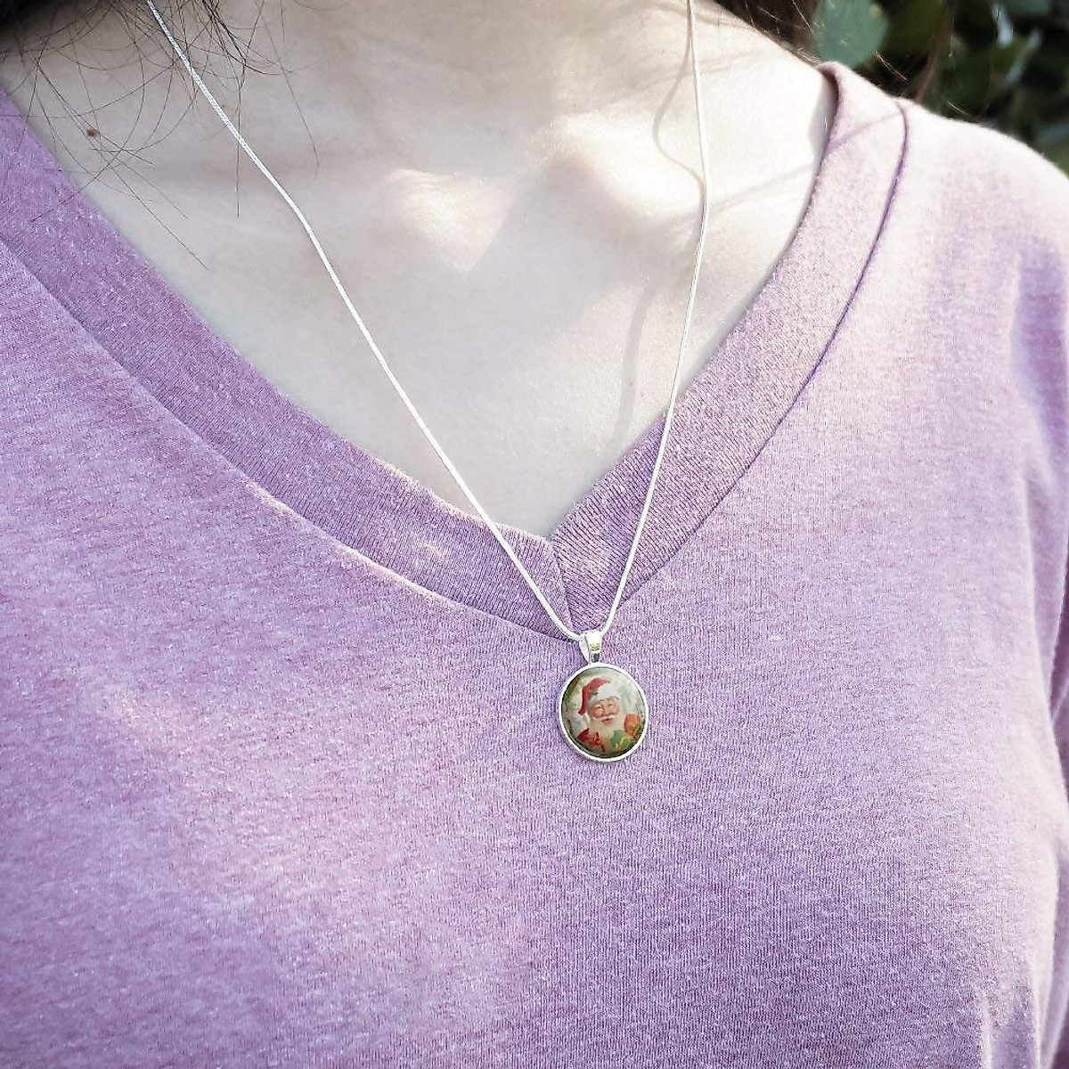 GRAPHICS & MORE Christmas Holiday Festive Jolly Santa Claus 0.75" Pendant with Sterling Silver Plated Chain