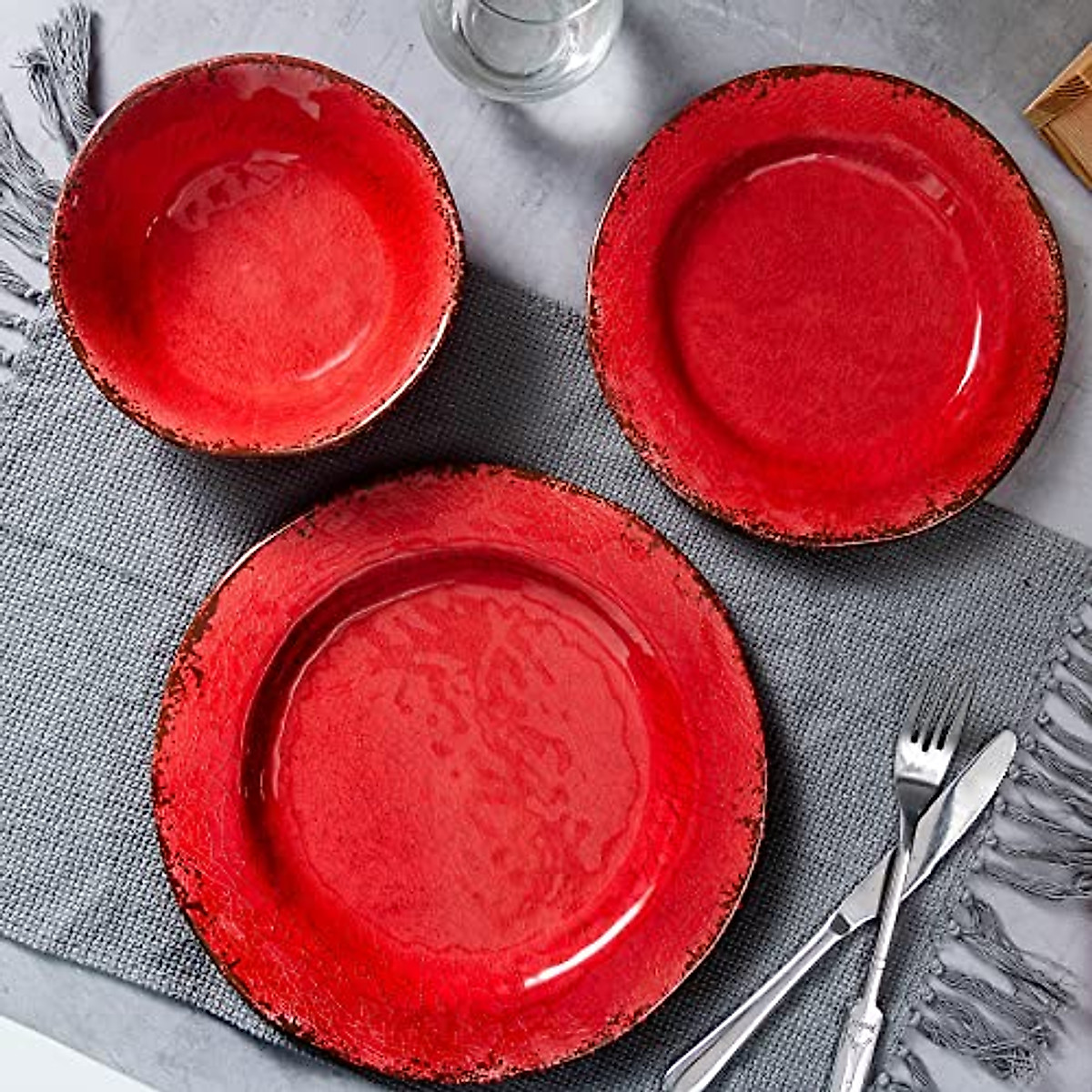 LEHAHA Farmhouse Plates and bowls set 12 Piece Melamine Dinnerware Sets for 4 People Lightweight and Unbreakable Dish Set Perfect for Indoor Outdoor Dining Party and Picnic Red