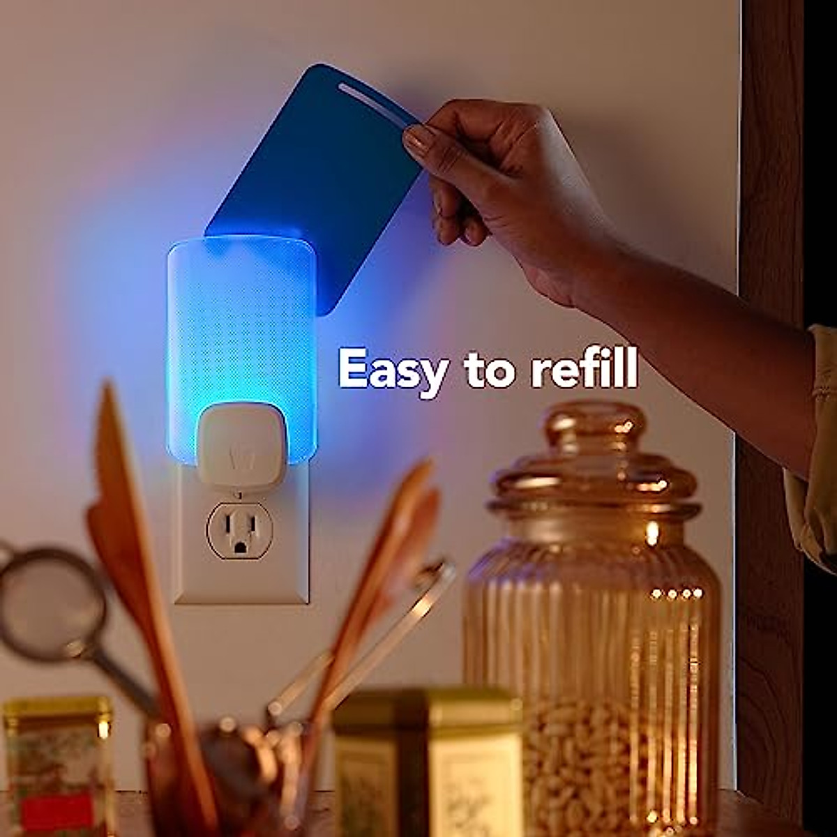 Raid Essentials Flying Insect Light Trap Starter Kit, 2 Plug-In Devices + 2 Cartridges, Featuring Light Powered Attraction