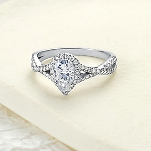 Blocaci Pear Shaped Engagement Rings for Women 1-1/2 Carat(ctw) Moissanite Twisted Engagement Rings Platinum Plated Silver Wedding Anniversary Promise Rings(Size 9)