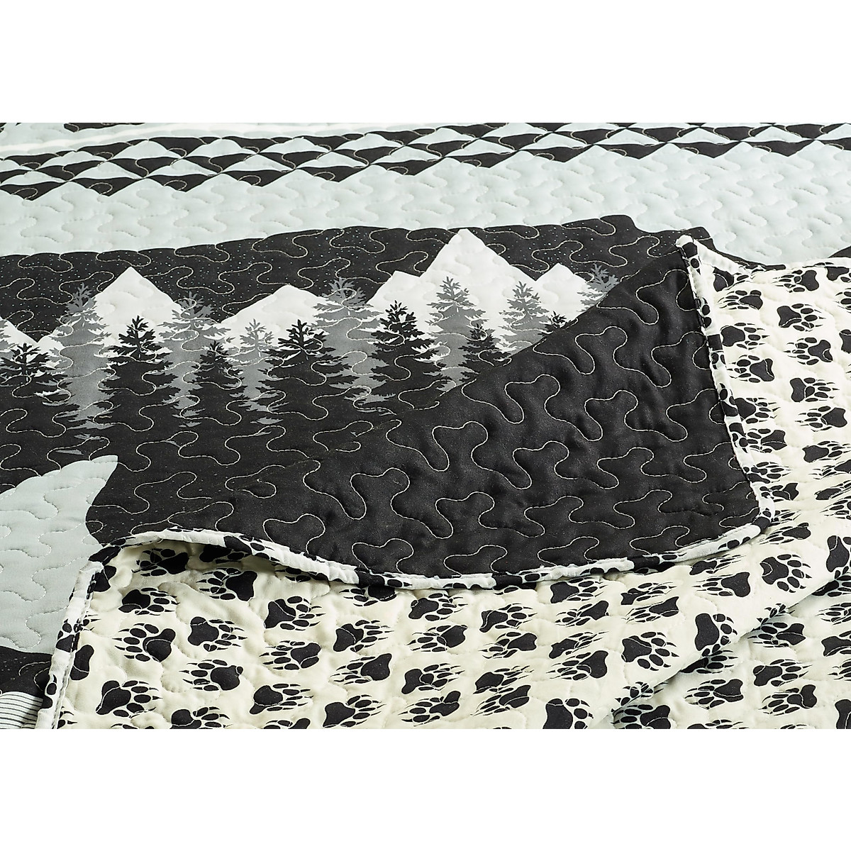 Virah Bella 3 Piece King Lodge Quilt Bedding Set - Moon Bear - Rustic Cabin Country Reversible Camping Comforter Set with Decorative Pillow Shams, Black/White