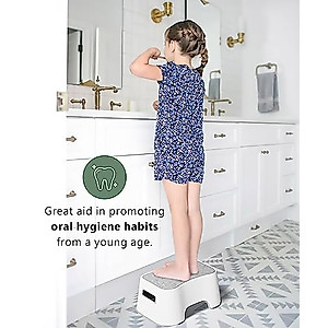 UNCLE WU Step Stool for Kids(2 Pack) - Toddler Lightweight Step Up Stool for Kitchen - Bathroom Safety Bottom as Potty Training Stool - Premium Slip-Resistant Surface Step Stool for Kids/Adult (Gray)