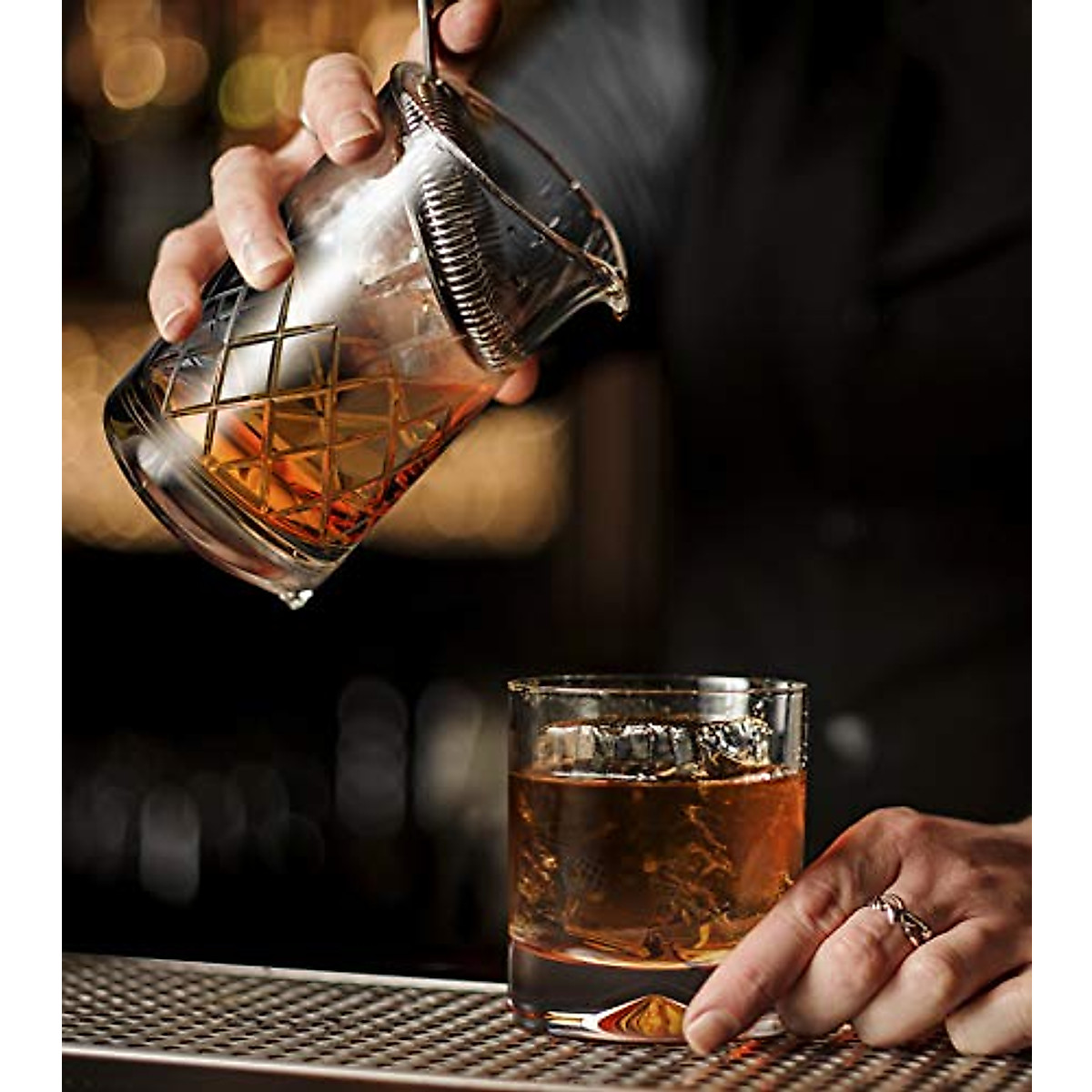 MOFADO Crystal Cocktail Mixing Glass Set - 4 Piece - 18oz 550ml - Thick and Sturdy Bottom, Durable Crystal Mixing Glass, Spoon, Jigger, Strainer - Beautiful Gift