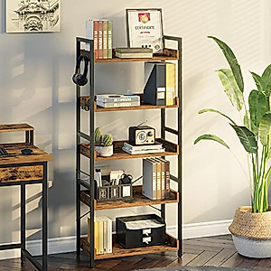 Rolanstar Bookshelf 5 Tier with 4 Hooks, Industrial Wood Bookcase, Vintage Storage Rack with Open Shelves, Rustic Standing Bookshelves Metal Frame Display Rack for Living Room, Bedroom, Rustic Brown