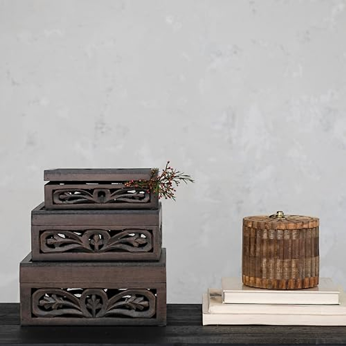 Creative Co-Op 5.75 Inches Round Carved Mango Wood Pleated Lid and Metal Pull, Natural and Antique Gold Finish Display Box