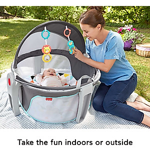 Fisher-Price Portable Bassinet and Travel-Play Area with Baby Toys, Indoor and Outdoor Use, On-the-Go Baby Dome, Windmill
