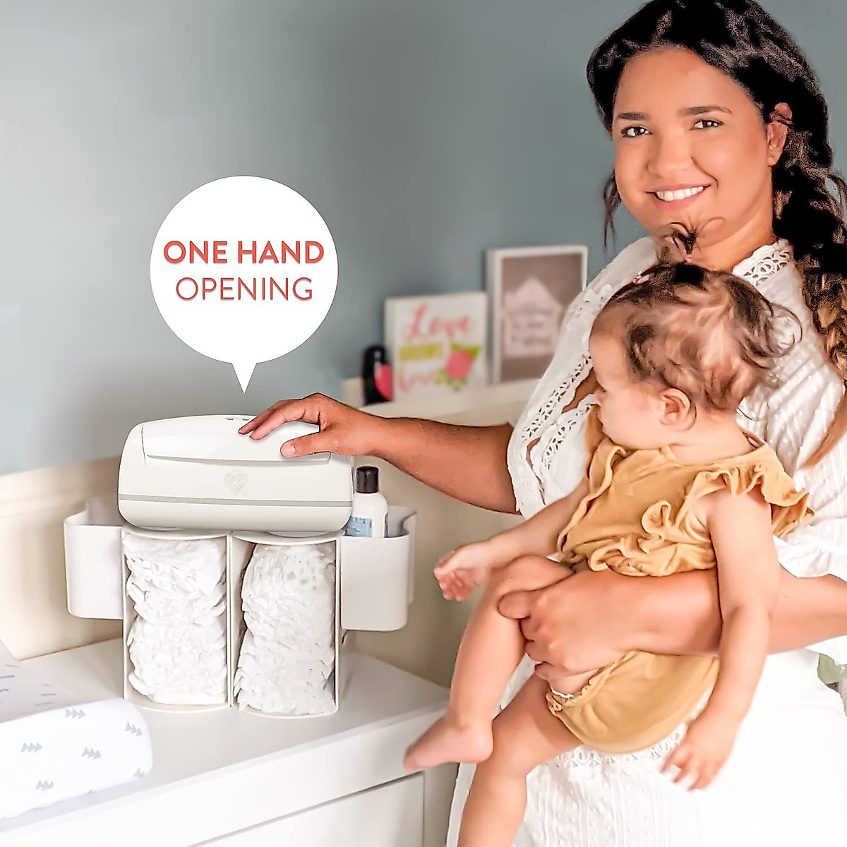 Prince Lionheart Premium Wipes Warmer, Nursery Essential, Includes the everFRESH Pillow System That Prevents Dry Out, Integrated Night Light for Night Time Changes