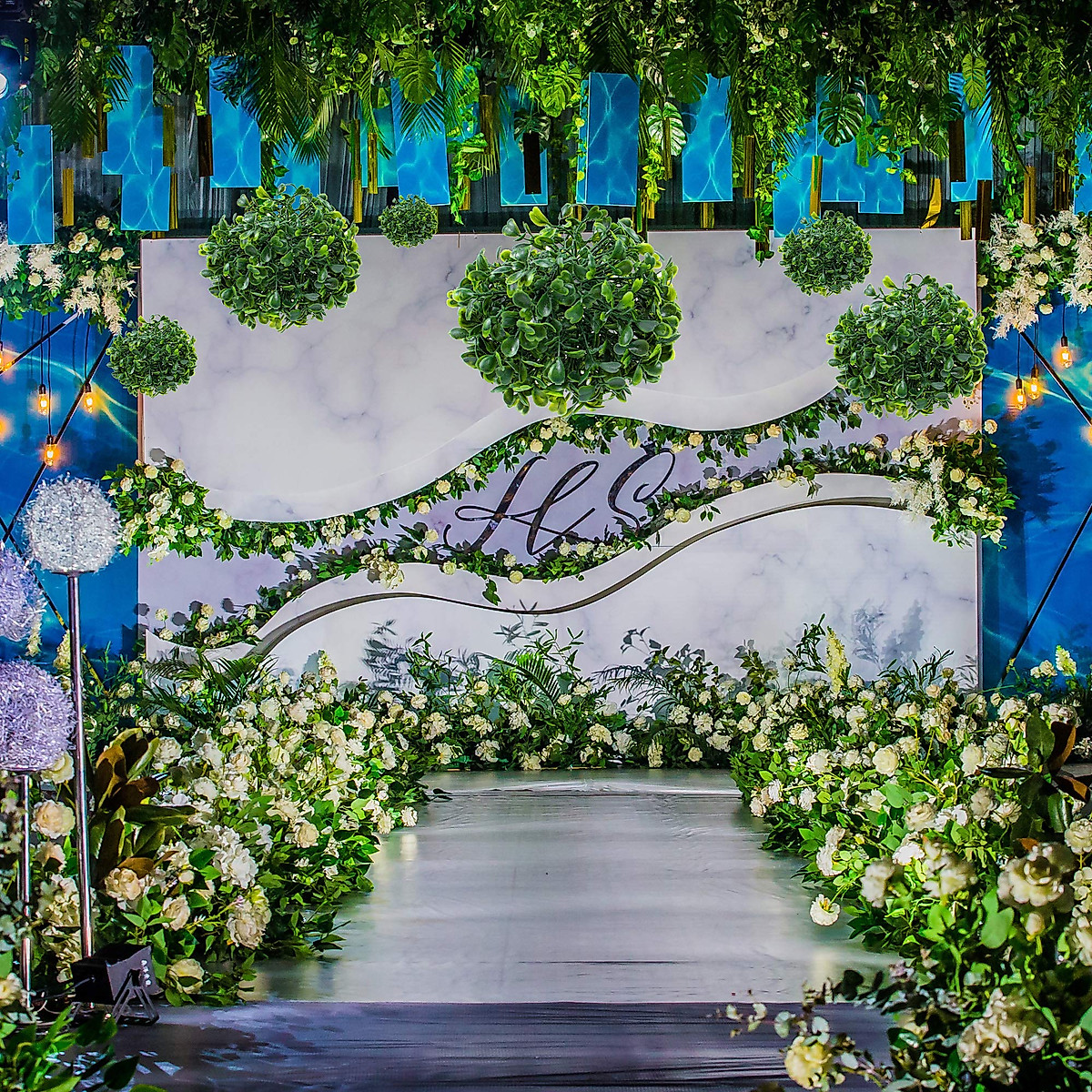 AUEAR, Artificial Boxwood Topiary Plant Balls Decorative for Table Decoration Garden Wedding Decor (4 Inch Diameter, 6 Pack)