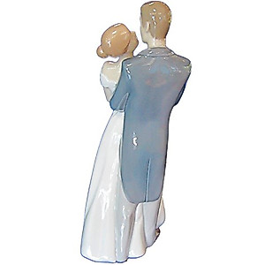 Nao figurine by Lladro 02001713 Unforgettable day 1713- Beautiful porcelain statue -Bride with a long dress and Groom, Kissing Couple, Nice, Elegant, Romantic ,Wedding gift collectibles new