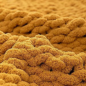 PRELGOSP Chunky Knit Blanket, Handmade Giant Knitted Blanket, Soft Thick Warm Knit Blanket Throw for Bed Chair Couch Sofa, Yoga Mat Rug Home Decor Gift, Machine Washable,Brown,40x60cm