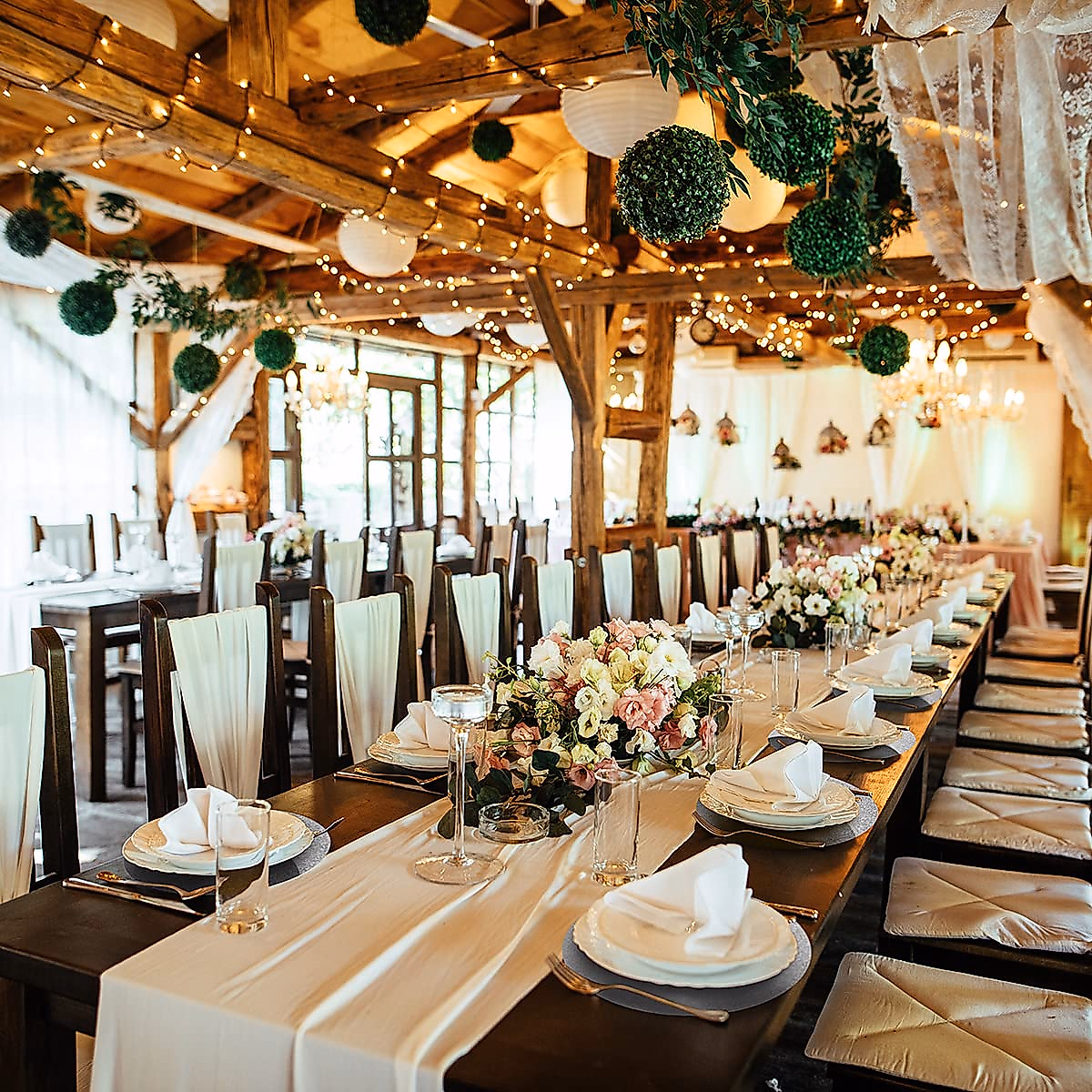 50 Pieces Silver Glitter Paper Place Mats Sparkle 14'' Round Disposable Table Mats Silver Sequin Doilies Decorative Placemats for Wedding Banquet Party Home Dining Tableware