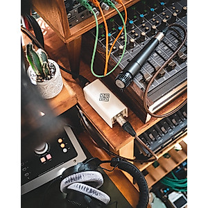 Soyuz Launcher Handmade Microphone Preamp and Activator for Dynamic and Ribbon Mics, 26dB Gain, Plug-and-Play, Requires Phantom Power