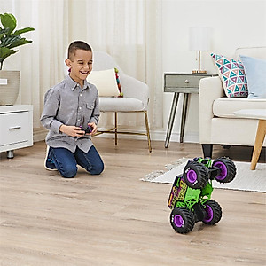 Spin Master 6060365 Monster Jam 1:15 Scale Official Grave Digger Freestyle Force Remote Control Monster Truck Toys