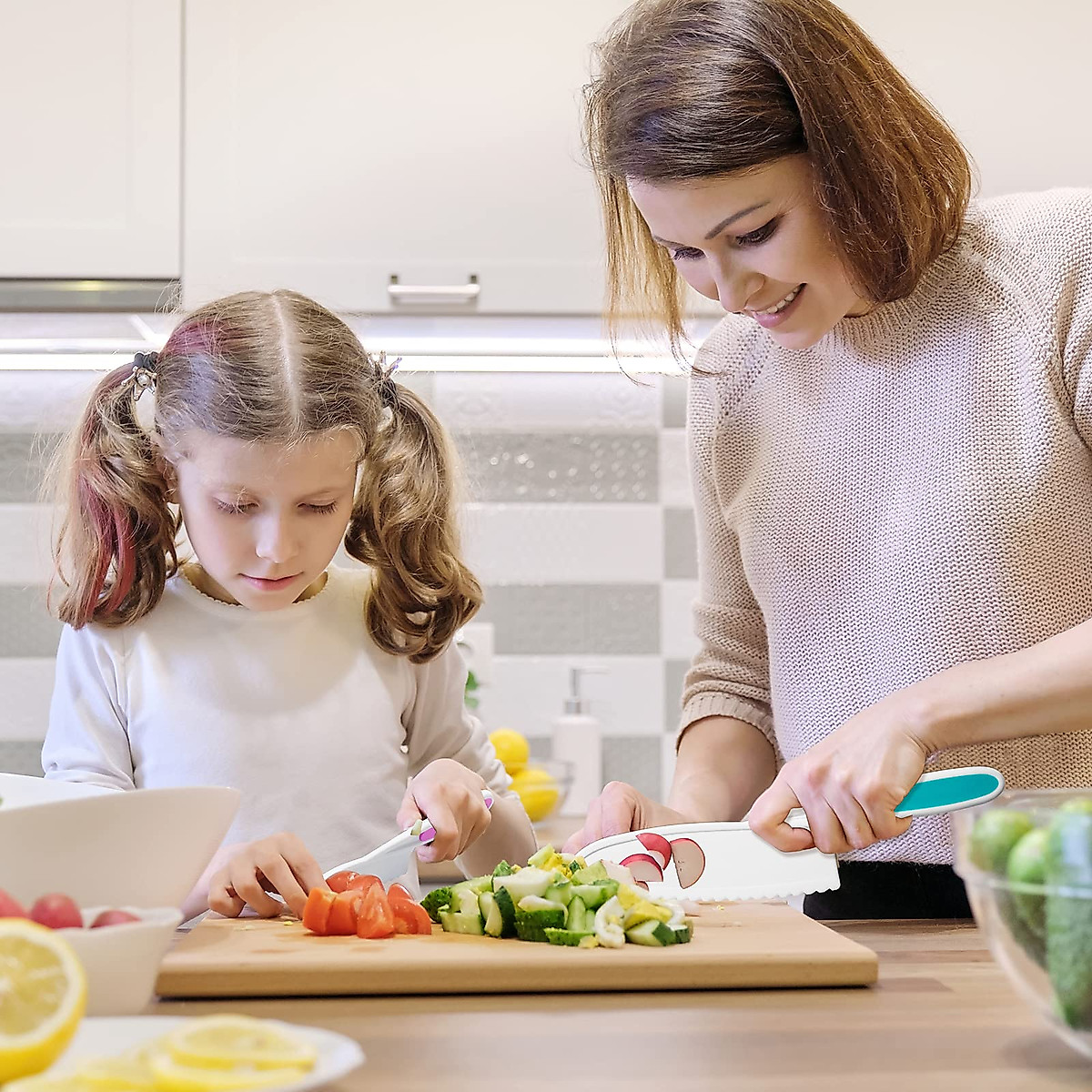 MOTYAWN Kids Knife Set of 3 - Firm Grip, Serrated Safe Edges– Colorful Nylon Toddler Cooking Knives to Cut Fruits, Salad, Cake, Lettuce (Purple/Powder/Blue)