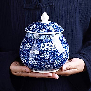 HUANG Ancient Chinese Style Creative Blue and White Ceramic Jar with Lid