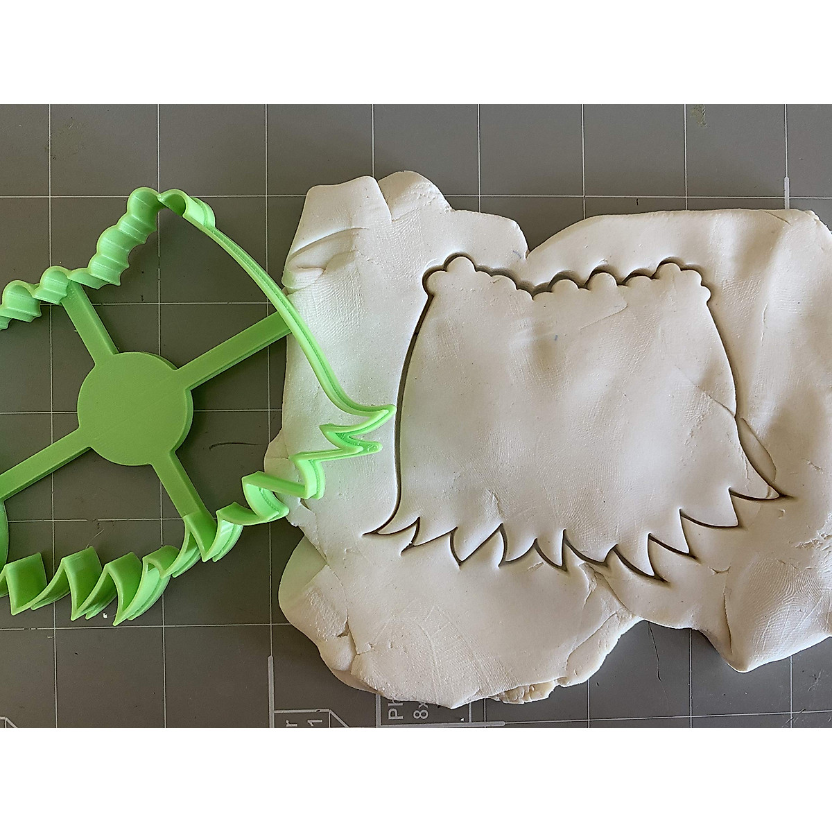 Hawaiian Hula Skirt Cookie Curter