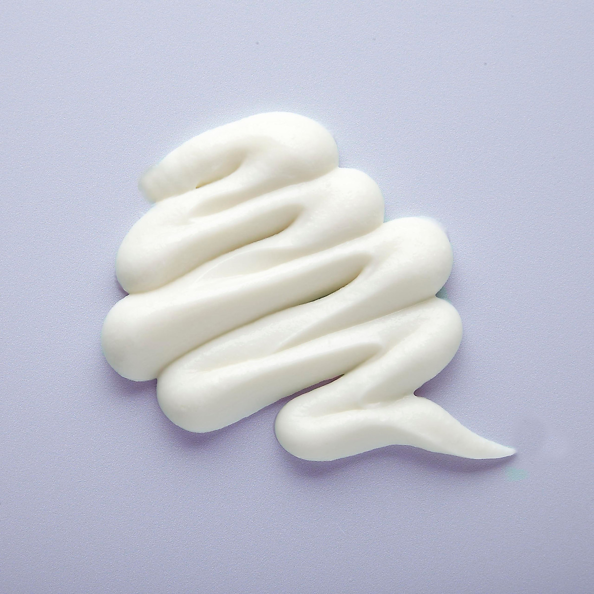 Neom - Magnesium Body Butter | 6.76 Fl Oz (200ml) | Lavender, Chamomile, & Patchouli | Lotion for Sleep with Essential Oils | 100% Natural Fragrances | Nourish & Soften | Signature Sleepy Scent