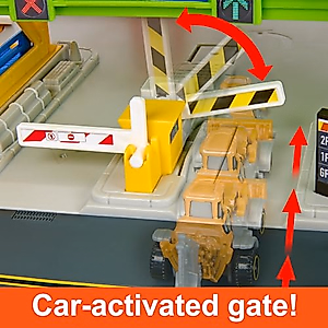 Matchbox Toy Cars & Playset, Action Drivers Epic Construction Yard, 20-in Tall Working Crane & 1:64 Scale Back Hoe & Accessories