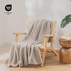 EVERGRACE Ultra Soft Boucle Teddy Sherpa Throw Blanket Fuzzy Fleece Blanket Cozy Couch Cover Comfy Faux Fur Bed Throw and Blanket Warm Decorative Throws for Sofa Bedroom Travel, 50''x60''，Taupe
