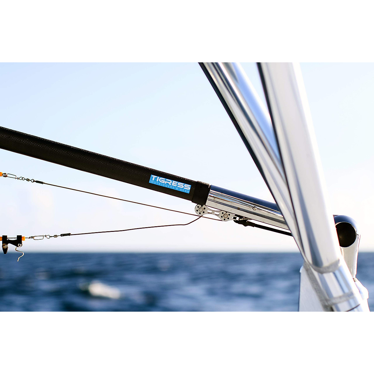 Tigress XD 3K Carbon Fiber 8' Telescoping Center Rigger with Patented Tigress Track Internal Tracking System, for use on Sports Fishing Boats up to 40 feet