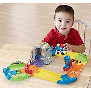 VTech Go! Go! Smart Wheels Choo-Choo Train Playset, multicolor