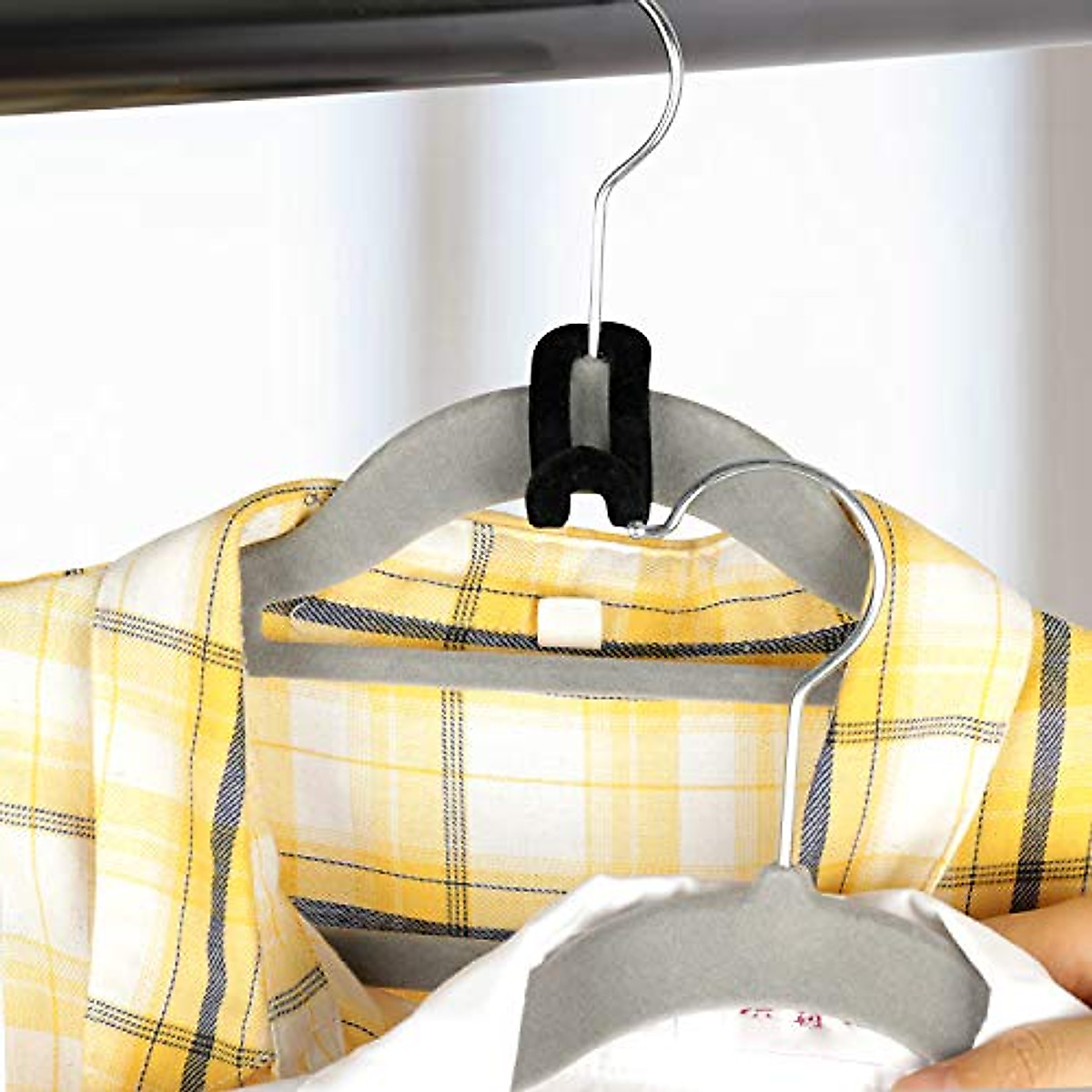 Clothes Hanger Connector Hooks, 60 Pcs Heavy Duty Velvet Clothes Hangers with Cascading Hook, Space Saver Mini Cascading Hangers for Clothes, Closet(Black)