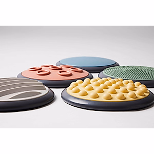GONGE Tactile Sensory Discs - Set of 10 Textured Stepping Discs, Sensory Exploration, Cognitive Development - Includes Blindfold - Ages 1 and up - Nordic