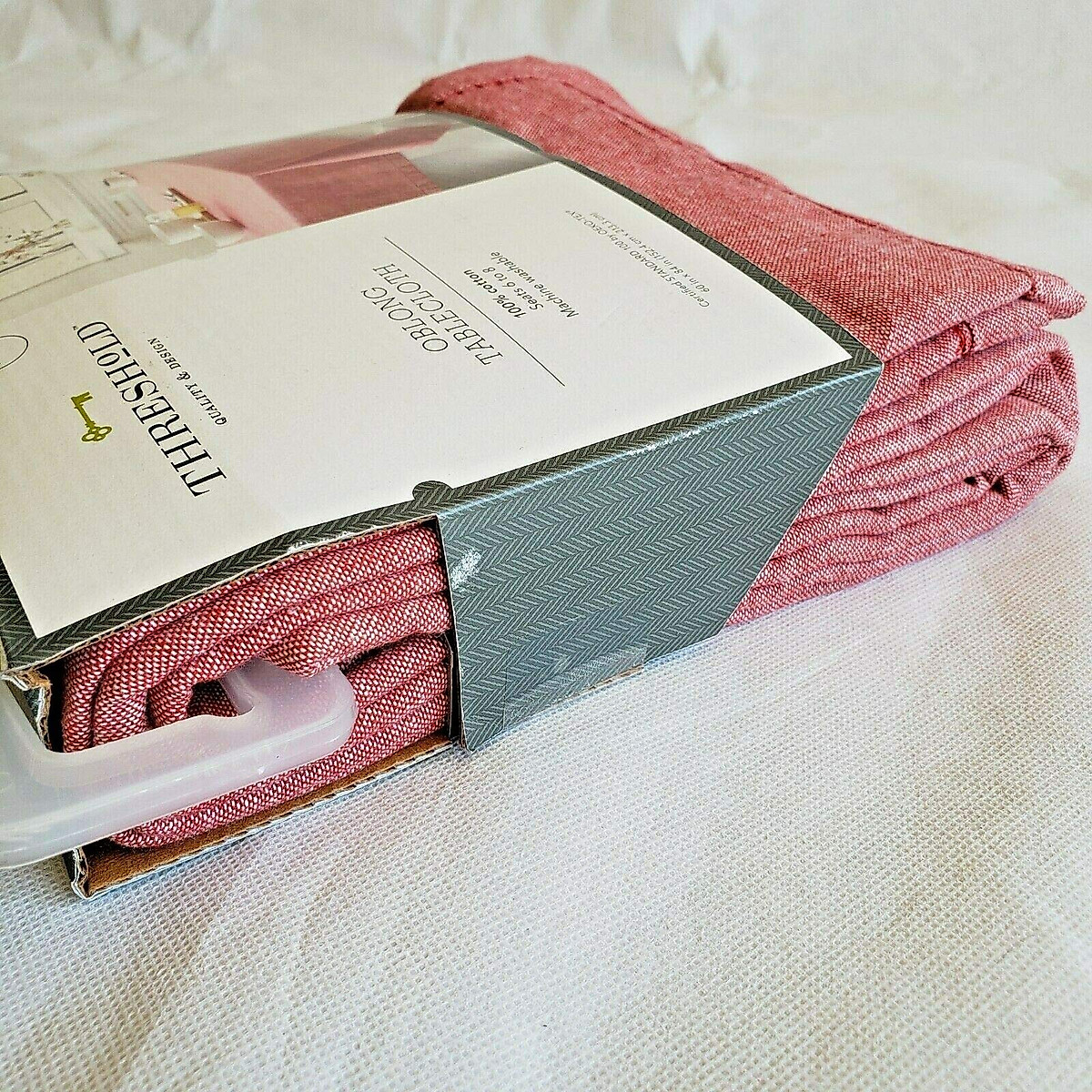 Threshold Tablecloth Chambray Hemstitch Red - 60 X 84 Oblong