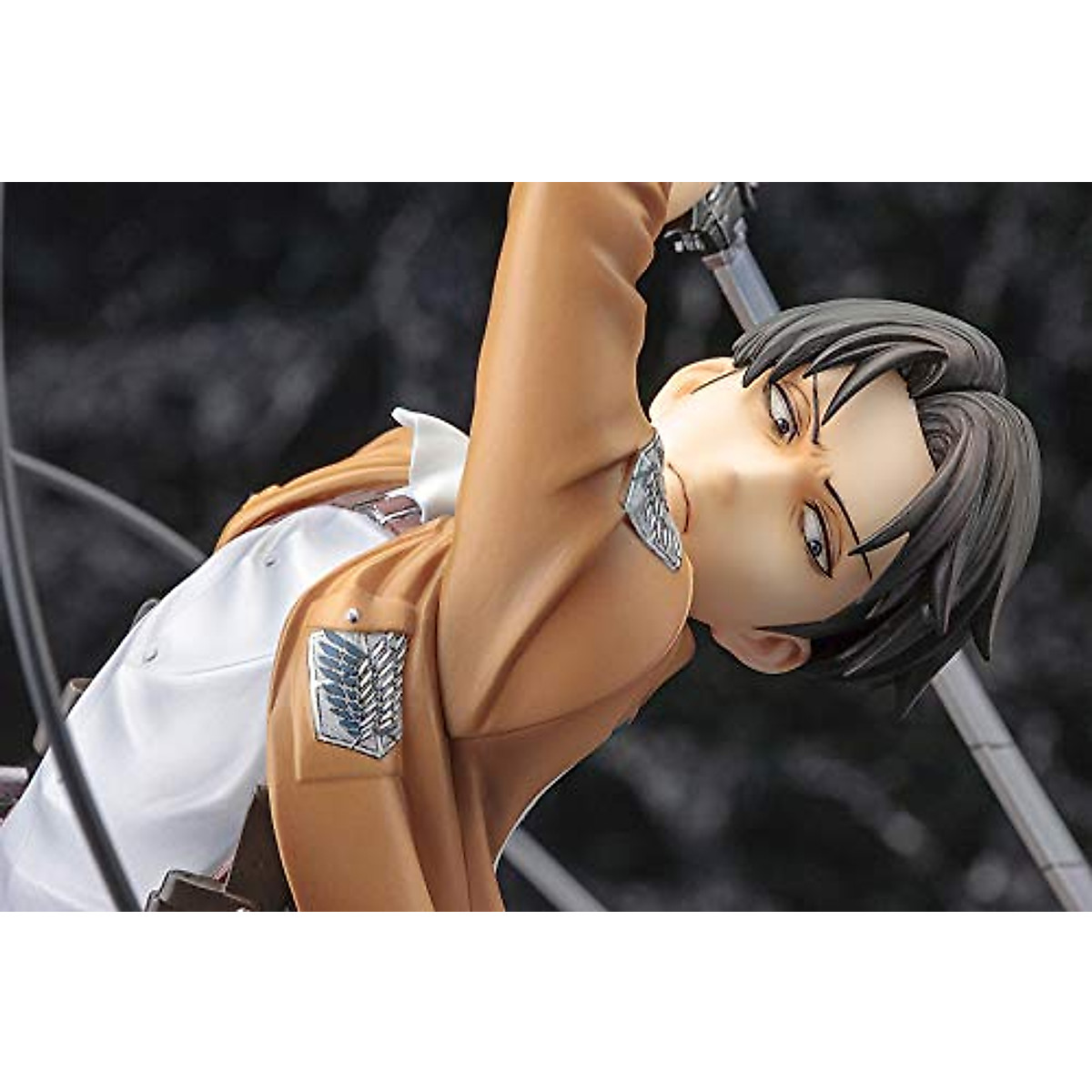 Kotobukiya Attack on Titan: Levi (Renewal Package Version) ArtFX J Statue, Multicolor