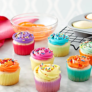 Wilton Navy Blue and Gold Piping Tips and Cake Decorating Supplies Set, 17-Piece