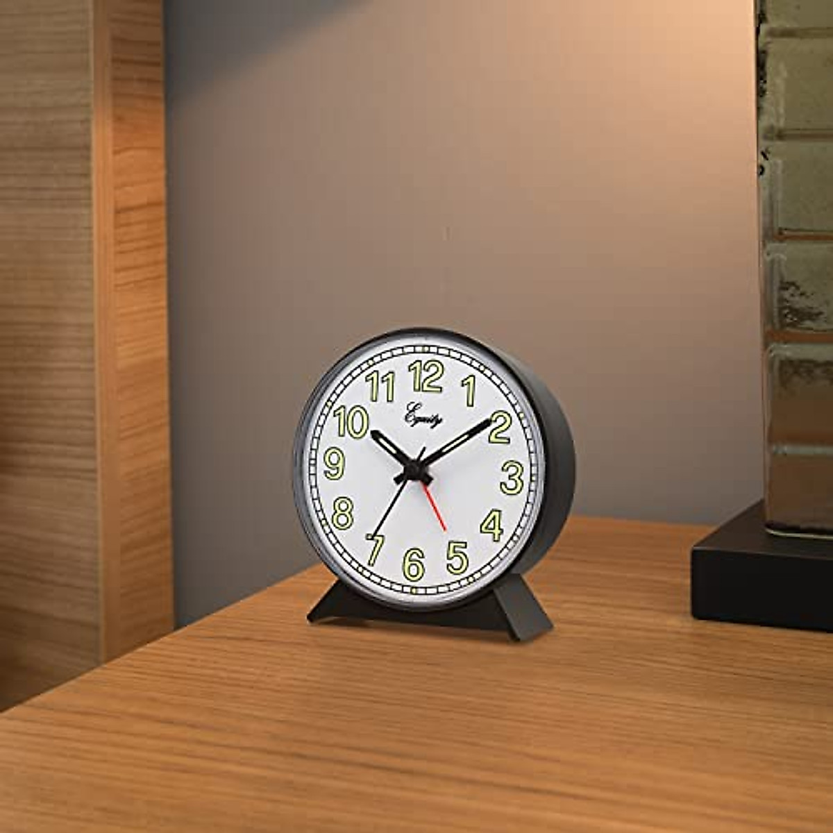 La Crosse Technology Equity Black Battery-Operated Analog Alarm Clock (Model 14077)