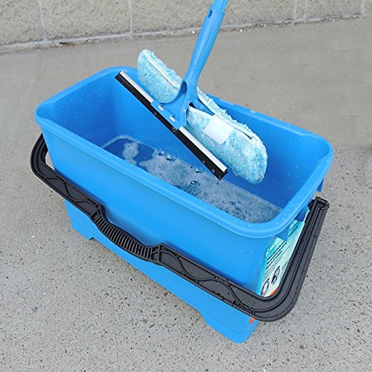 Unger Professional Heavy Duty Professional Cleaning, Washing, Mop Bucket, 6 Gallons & Professional Performance Grip Window Cleaner Scrubber, 14"