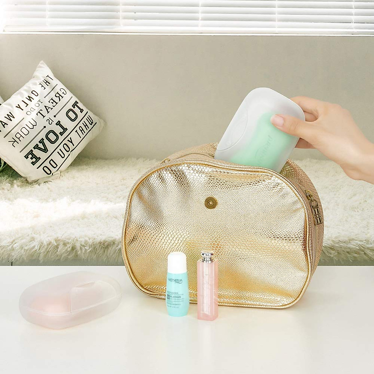 Soap Box Holder, 2-Pack Soap Dish Soap Savers Case Container for Bathroom Camping Gym Vonpri (Clear)