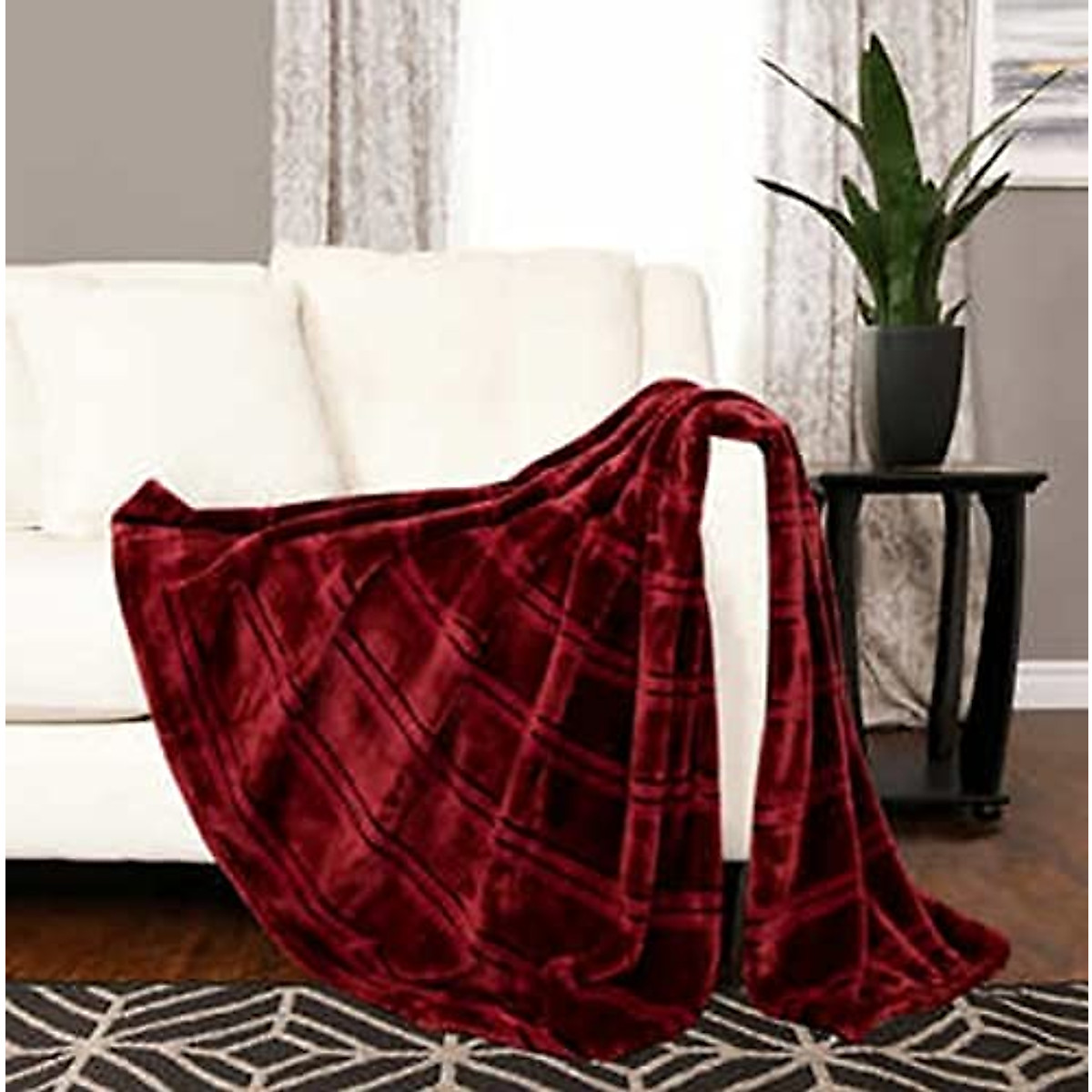 Life Comfort Luxe Velvet Throw Ivory 60x70in 100% Polyester Red