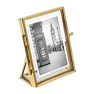 Isaac Jacobs 2x3, Antique Gold, Vintage Style Brass and Glass, Floating Photo Frame, Metal, (Vertical), with Locket Closure and Angled Base, for Pictures, Art, Mementos, Keepsakes (2x3, Antique Gold)