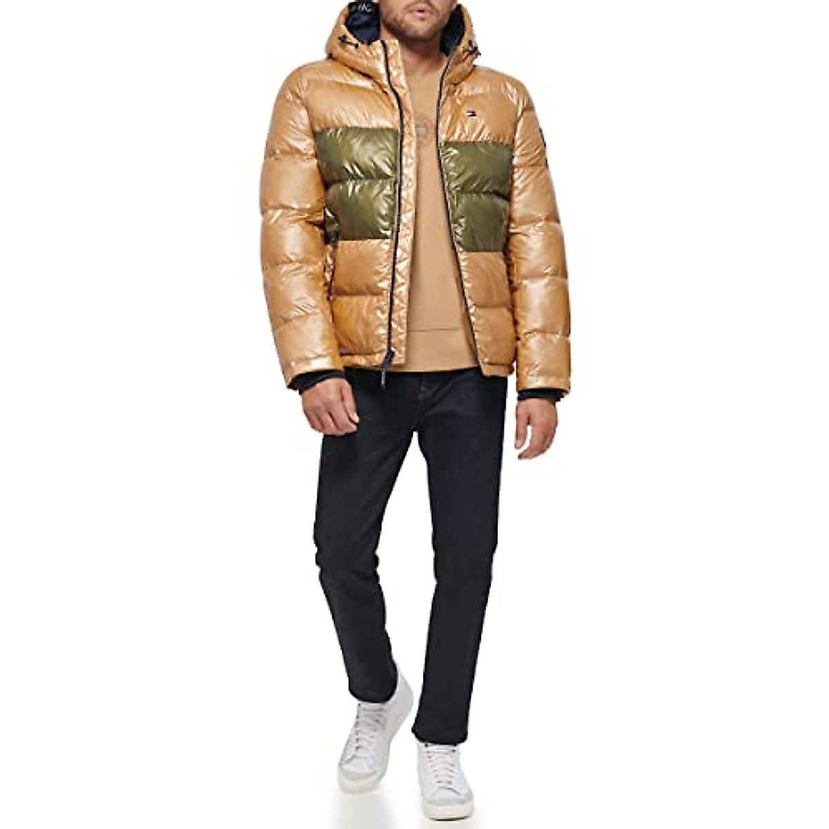 Tommy Hilfiger Men's Hooded Puffer Jacket, Pearlized Khaki/Olive, Small