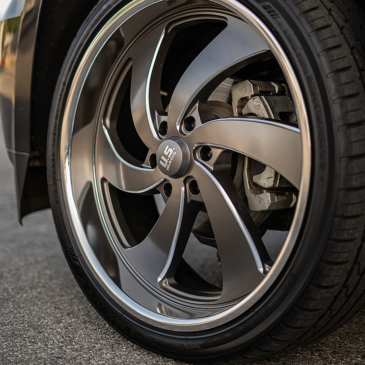 US Mags U133 DESPERADO Anthracite Milled Diamond Cut Milled Finish Wheel with Aluminum (24 x 9. inches /5 x 127 mm, 1 mm Offset)