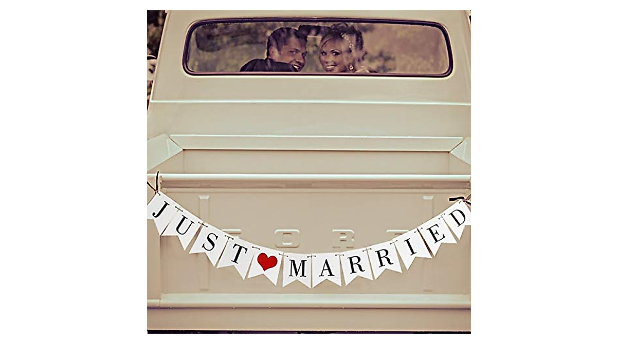 Vintage Just Married Banner | Wedding Decor & Photo Prop