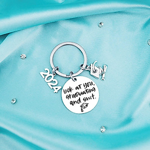 Graduation Gifts for Her Him Student Boys Girls Senior Masters Degree Cool Graduation Gifts Keychain for Class Of 2024 Gifts University College Middle High School Graduate Souvenir for Son Daughter