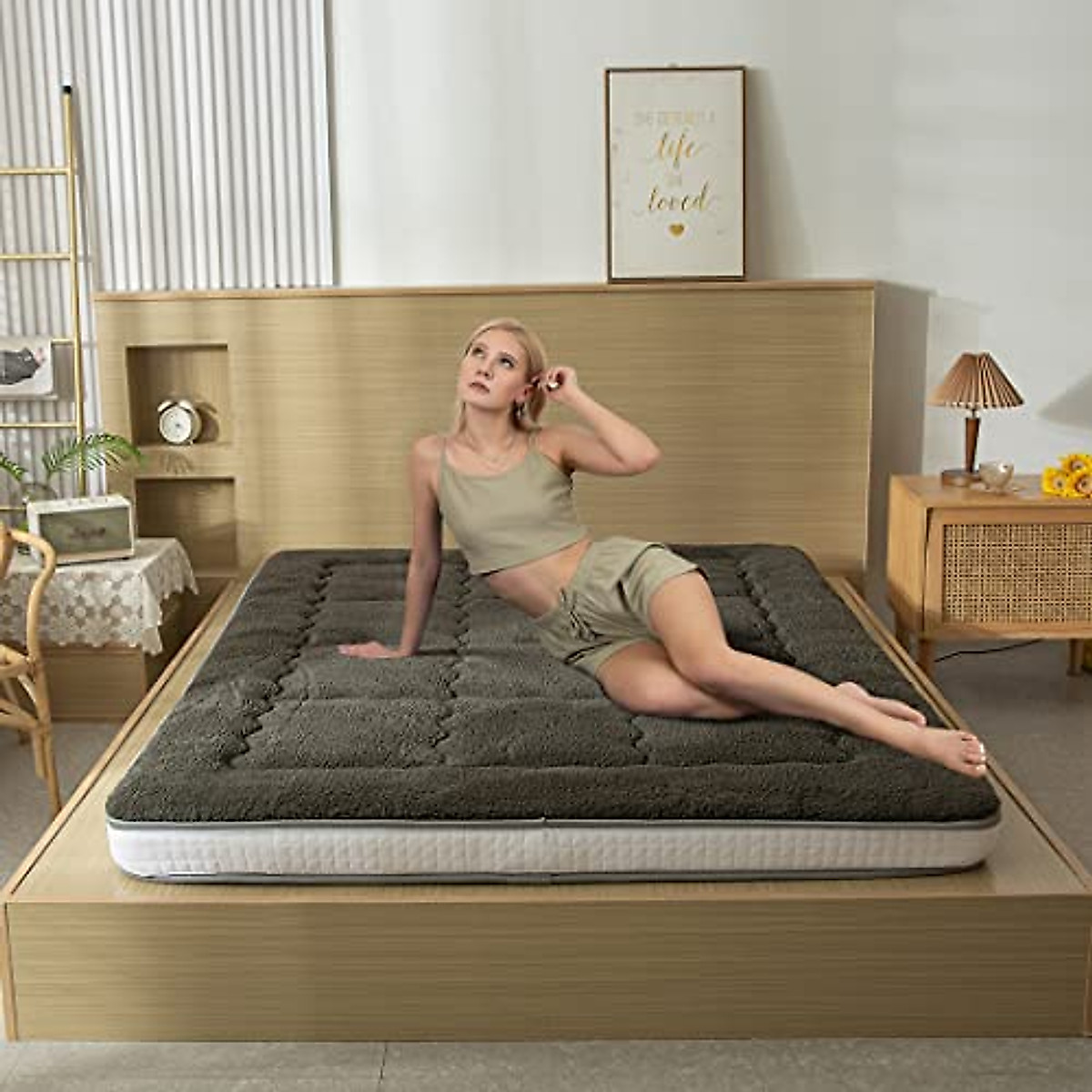 HIGOGOGO Japanese Floor Mattress for Adults, 4" Thick Sherpa Fleece Futon Mattress for Floor, Roll Up Sleeping Pads, Portable Folding Foam Floor Bed Tatami Mat, Shikibuton for Guest, Dark Grey, Queen